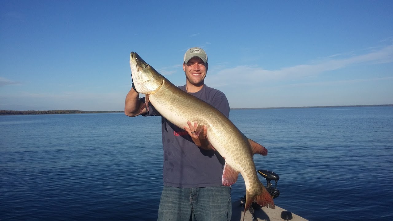 Muskie Hunt 2016 - YouTube