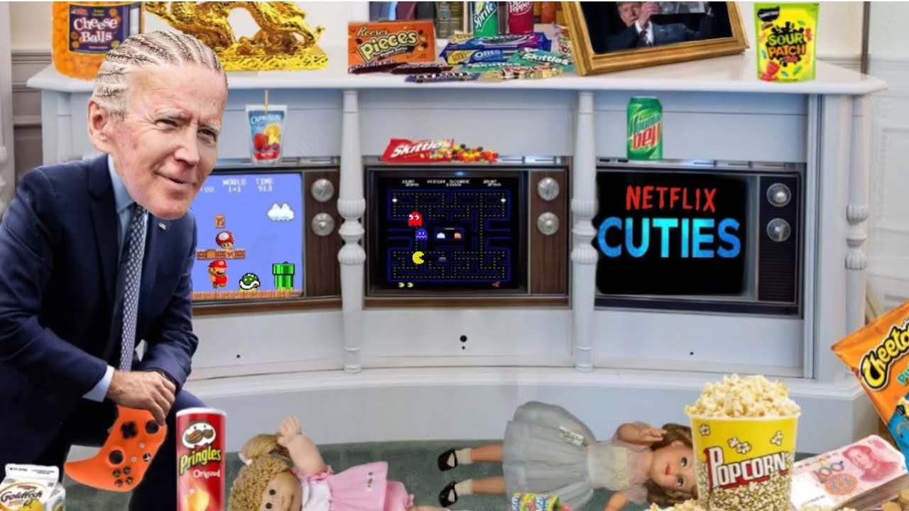 Meanwhile at the White House - YouTube