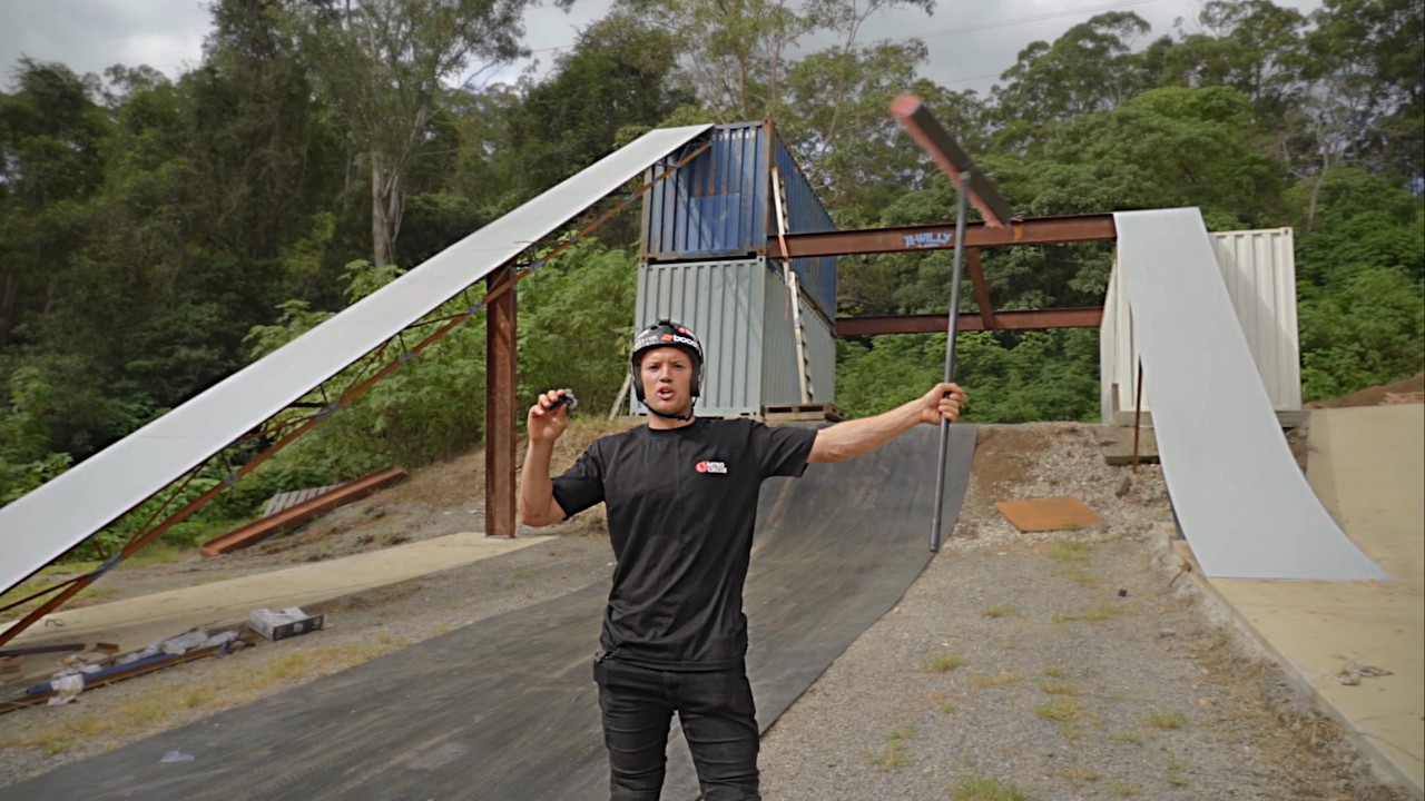Building a MEGA RAMP Roll in! | RWilly Land Update #8 - YouTube