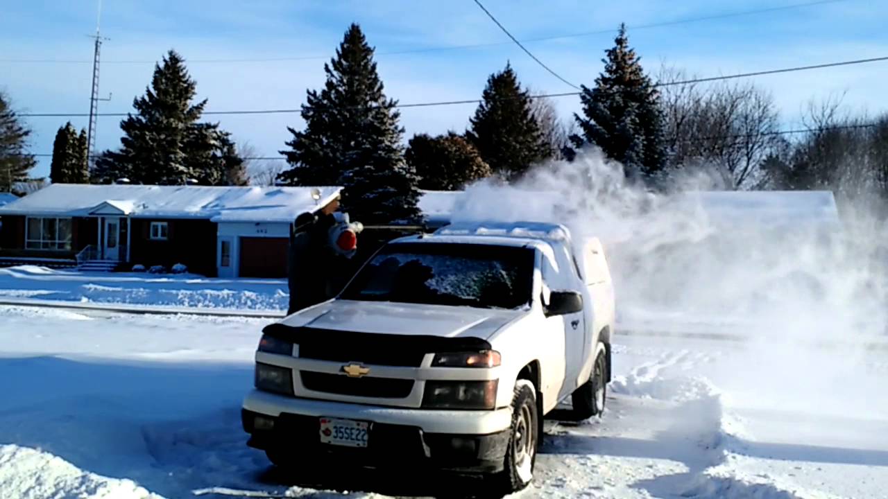 Redneck snow blowing. - YouTube