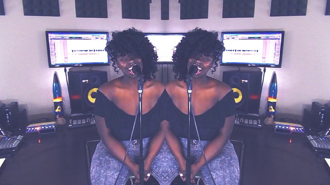 Lakia Nicole - In Love (J-Dilla Tribute) - YouTube