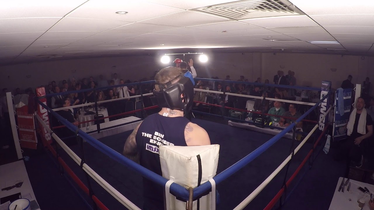 Ultra White Collar Boxing | Kettering | Colin Watson VS Ben Ekins - YouTube