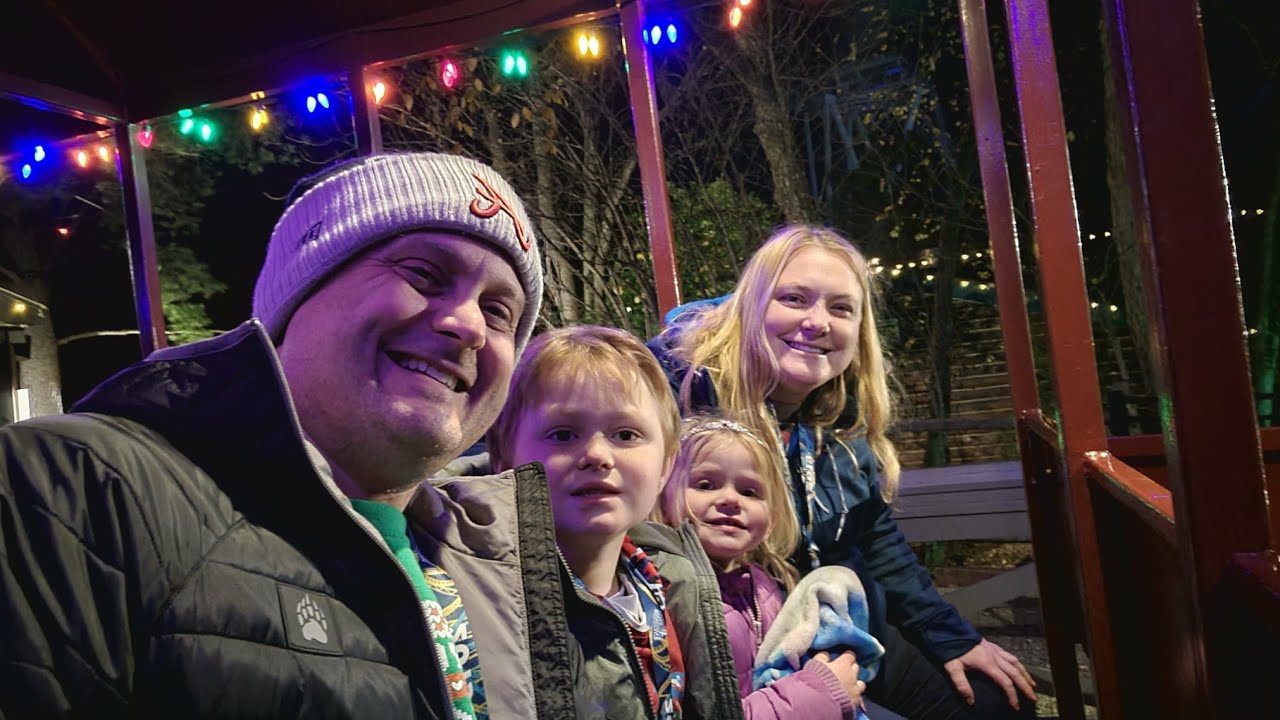 Christmas Town Express! Busch Gardens Williamsburg 2021! - YouTube