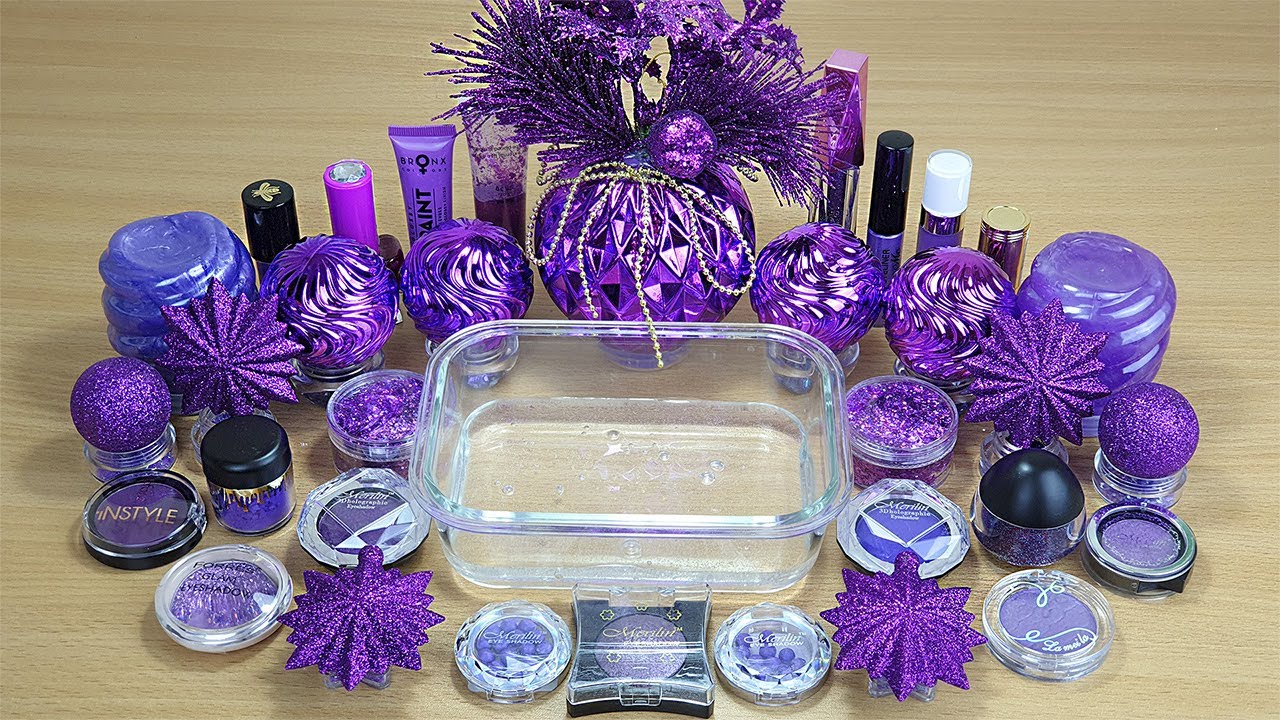 PURPLE SLIME Mixing makeup and glitter into Clear Slime Satisfying ...
