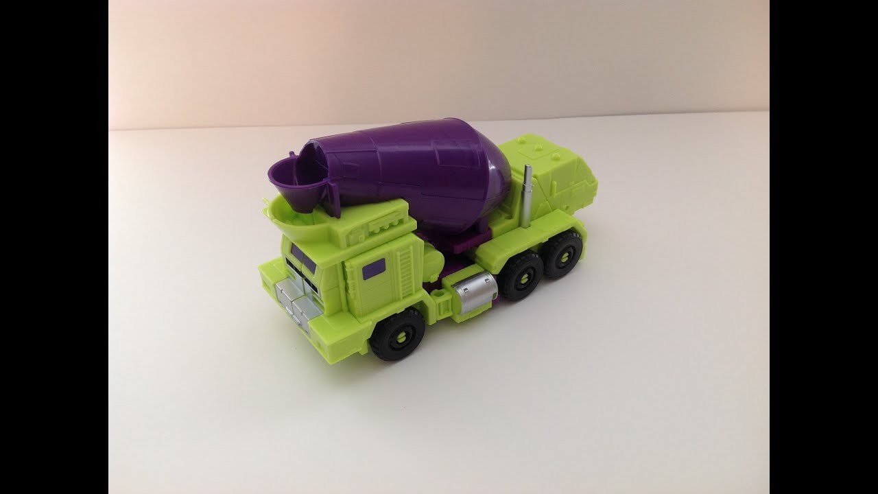 Transformers Combiner Wars Mixmaster Review - YouTube