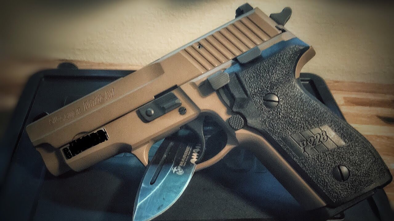 Sig Sauer M11A-1 FDE Unboxing - YouTube