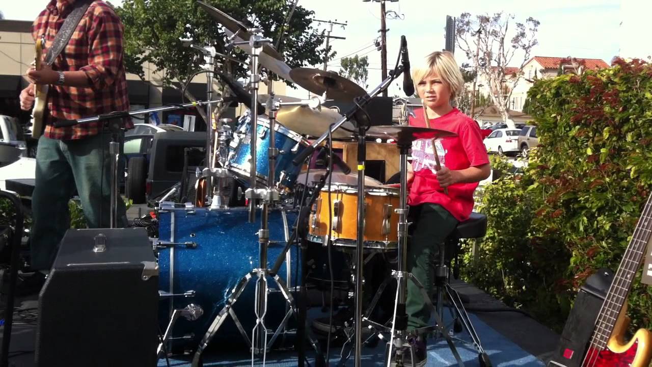 London Eye - Xmas Concert - CdM - Finlay Brown - YouTube