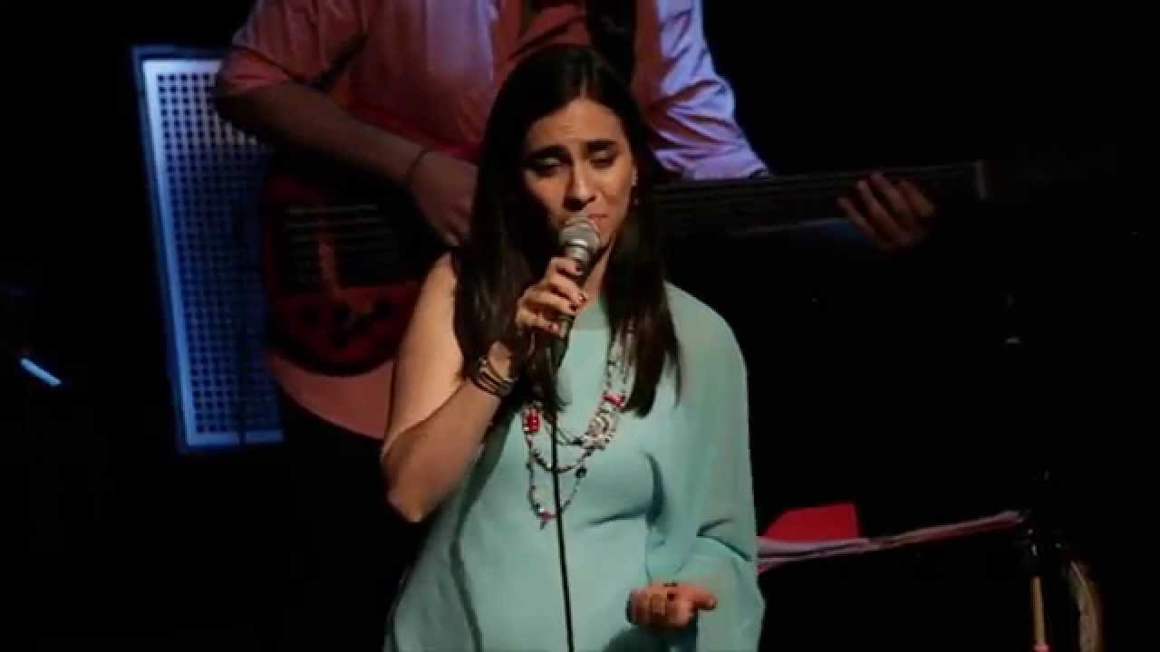 "Laila" - Marta Gómez - Directo en Barcelona - YouTube
