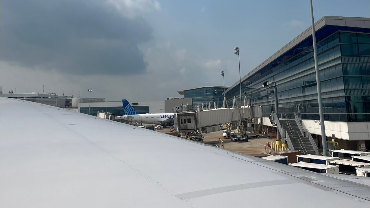 TRIPREPORT | United airlines flight 253 from Houston to Honolulu Boeing ...