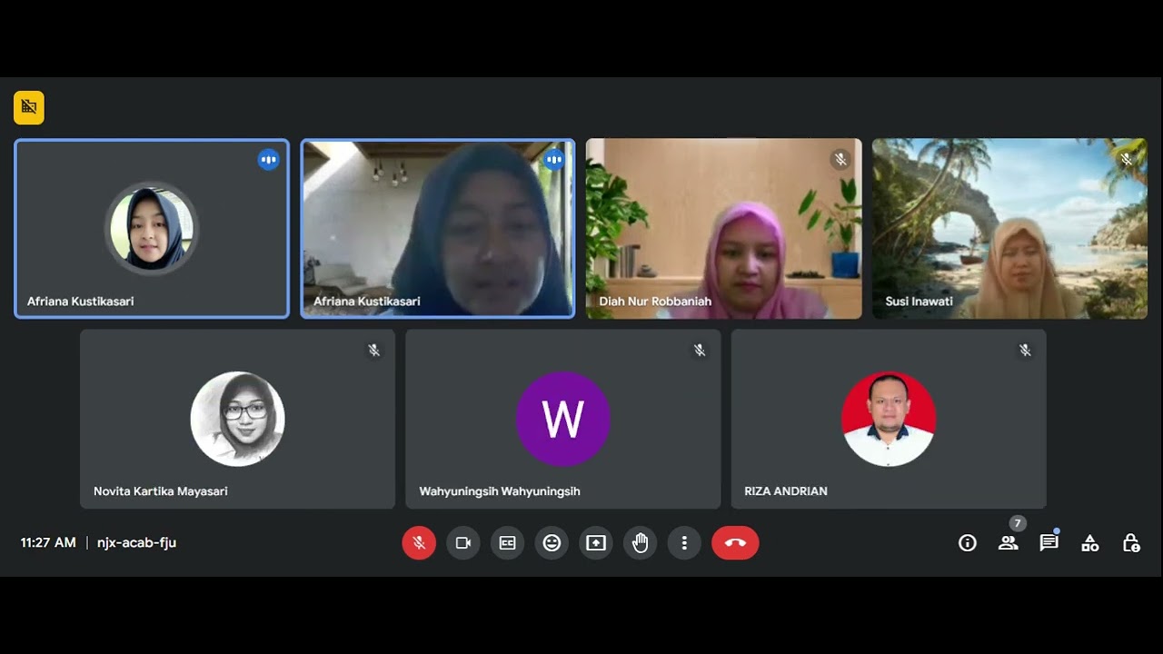 Praktek Fasilitasi pada Pembekalan CPP Hari ke 10 - YouTube