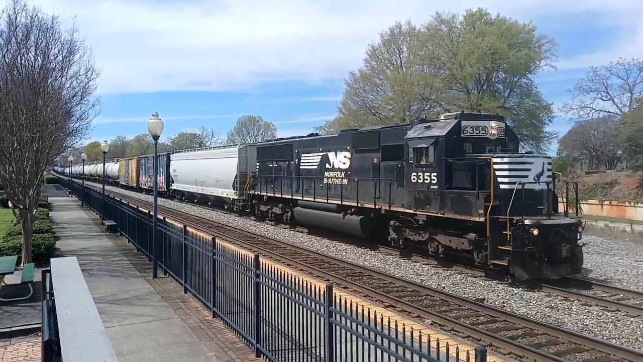 NS 6355(SD40E) Leads NS P86 At Spartanburg SC With NS 7571 On The Rear - YouTube