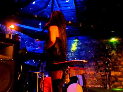 Hande AK - Mavi Mavi