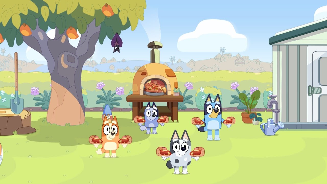 Bluey : Delicious pizza party - YouTube