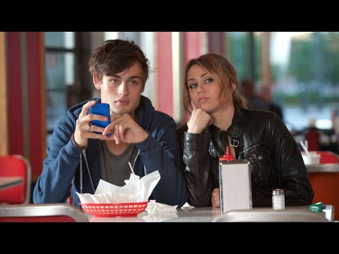 LOL | Full Movie Knowledge & Facts | Miley Cyrus, Demi Moore