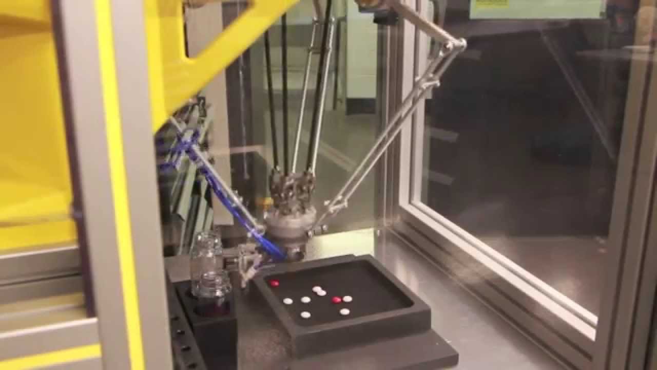 Cool Stuff @ Dunwoody: FANUC M 1iA Delta Robot with 2-D Vision - YouTube