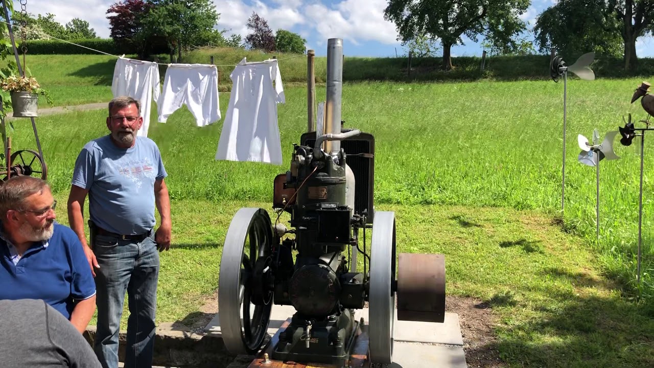 Stationary Engine Petter - YouTube