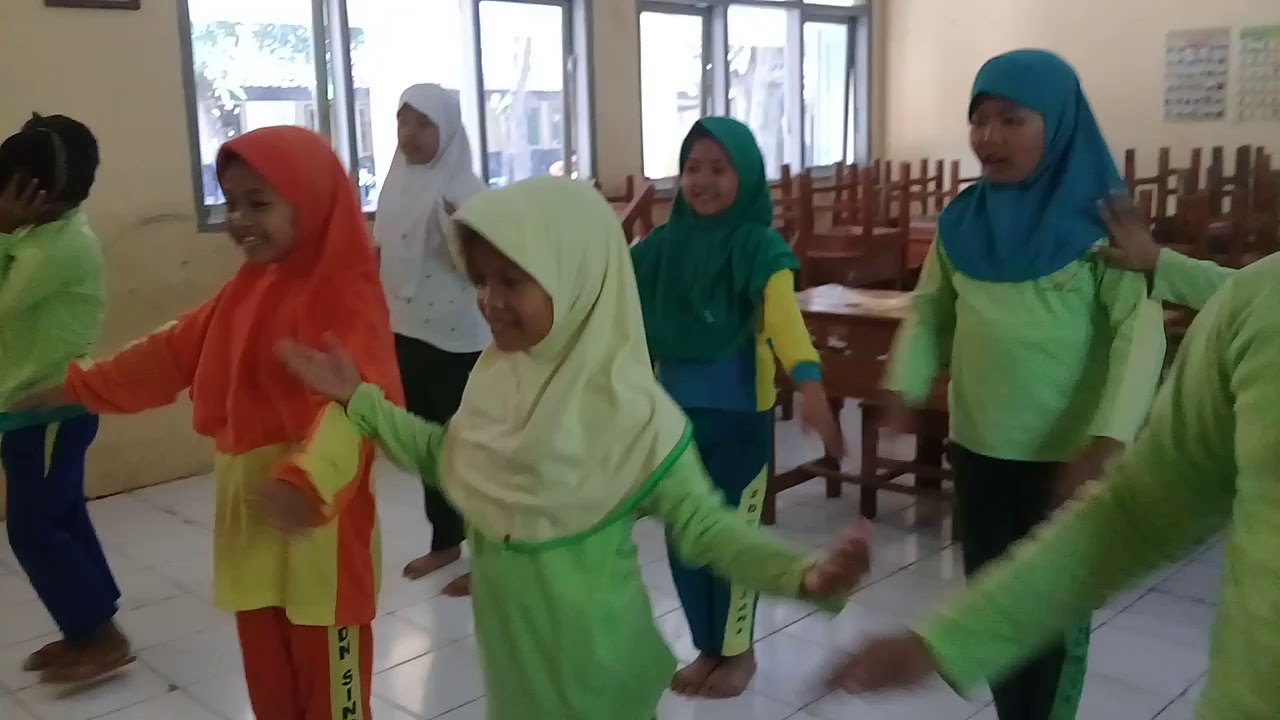 Senam santri - YouTube