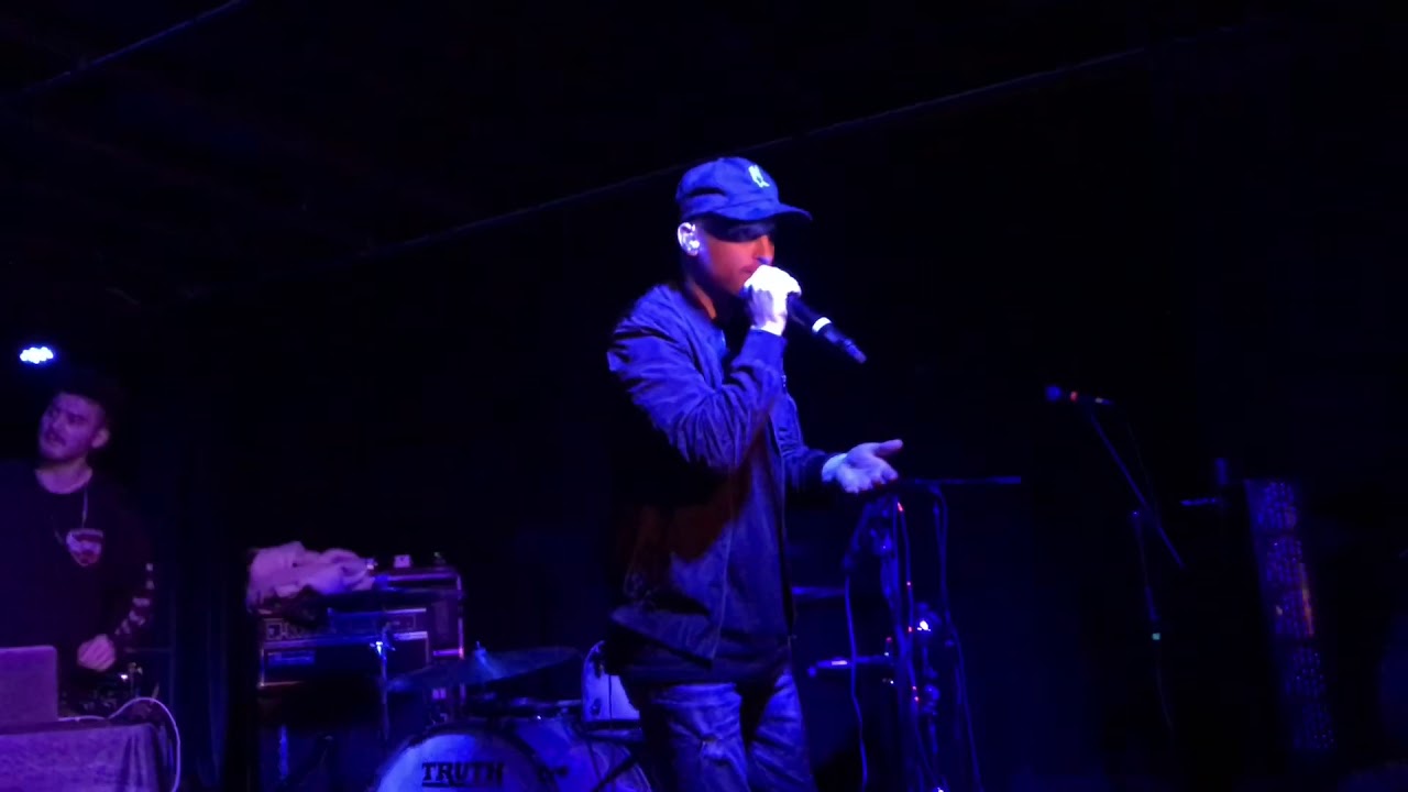 Nick Gray (Live) - YouTube