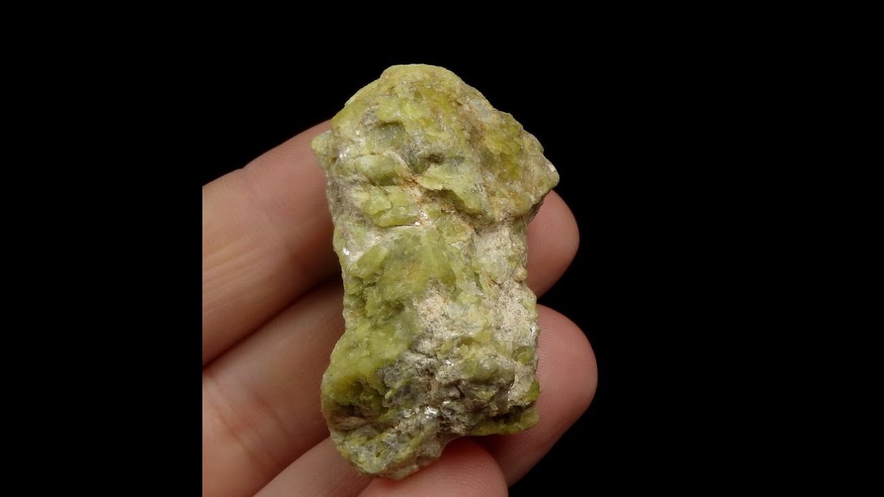 CHRYZOBERYL - Madagaskar, Alaotra-Mangoro, Ambatondrazaka Distr. /Minerały & skamieniałości ...