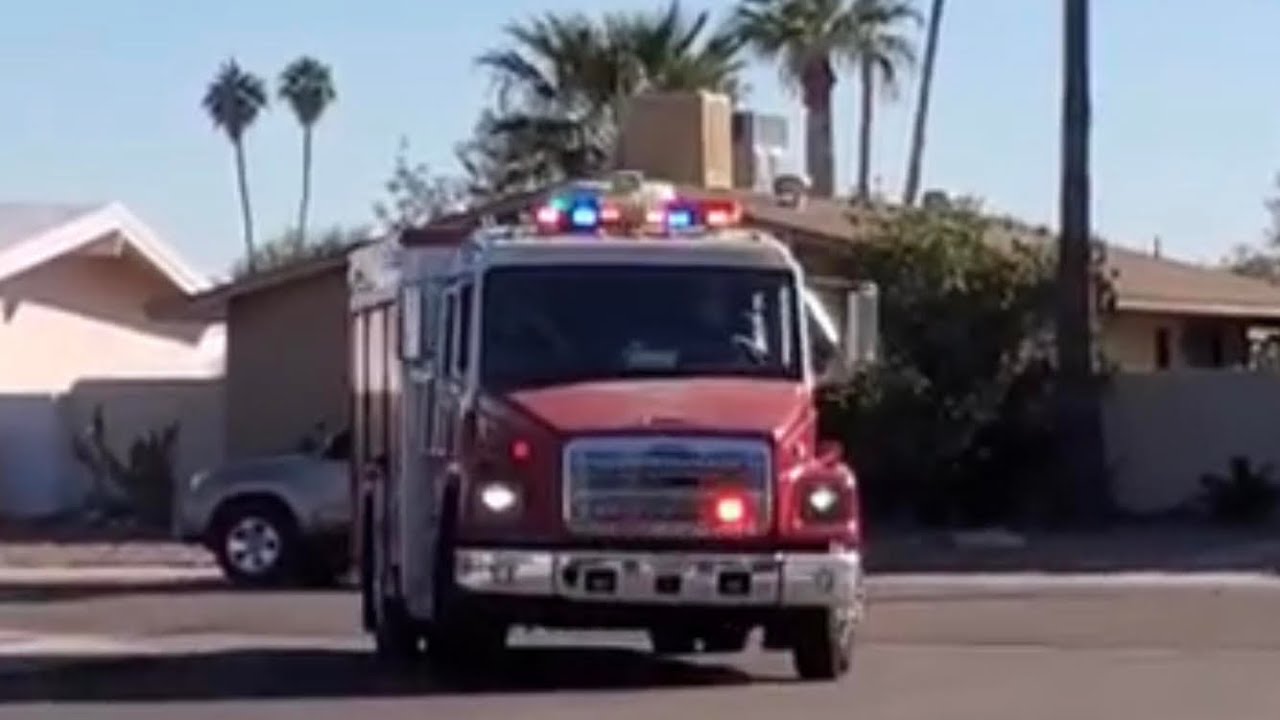 Phoenix FD Ladder Tender 33 medical call - YouTube