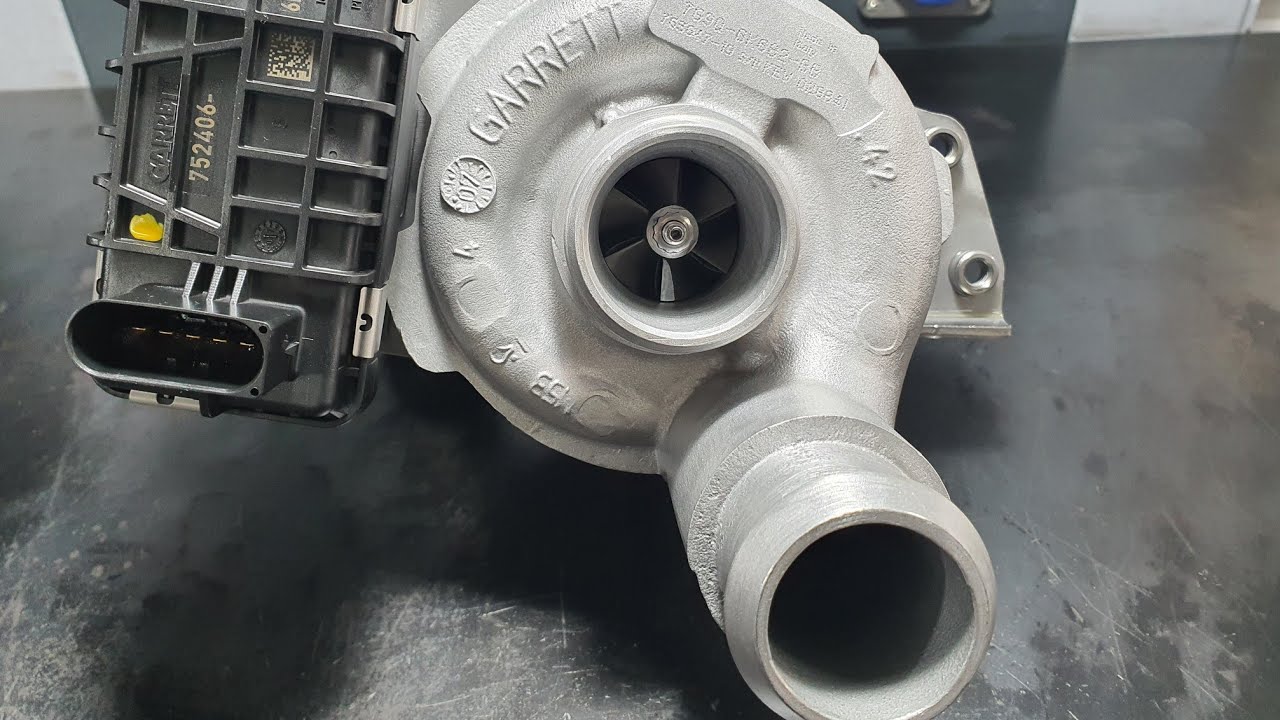 Ford Transit Connect 110hp Turbo Tamiri - YouTube