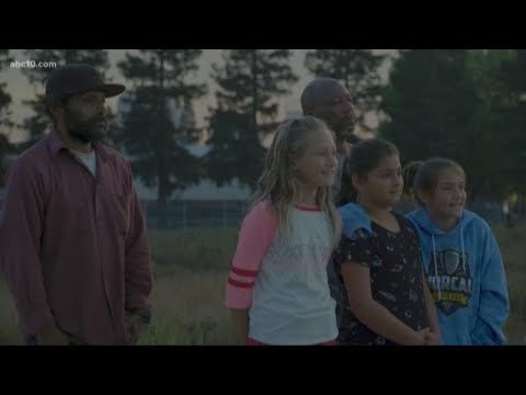 American River Homeless Crew works to help homeless in Sacramento - YouTube