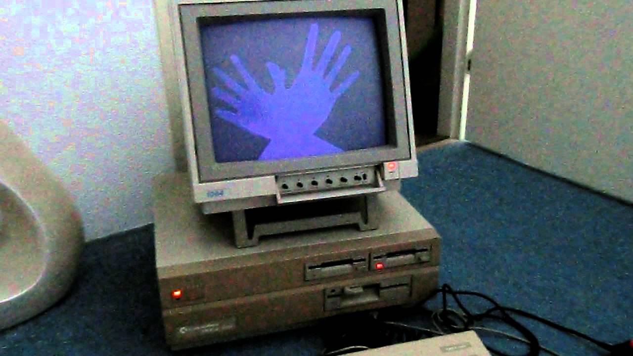 Amiga 2000 - YouTube