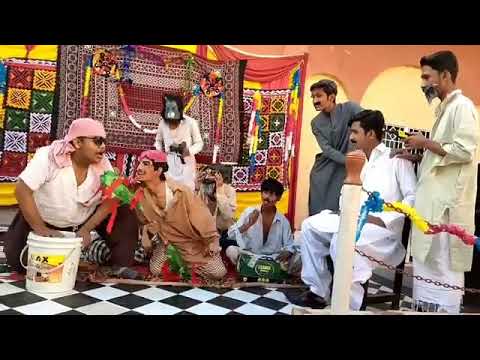 Arslan Tunio and his group performing a Comedy Tablo.#sindhifunny #sindhi #fun