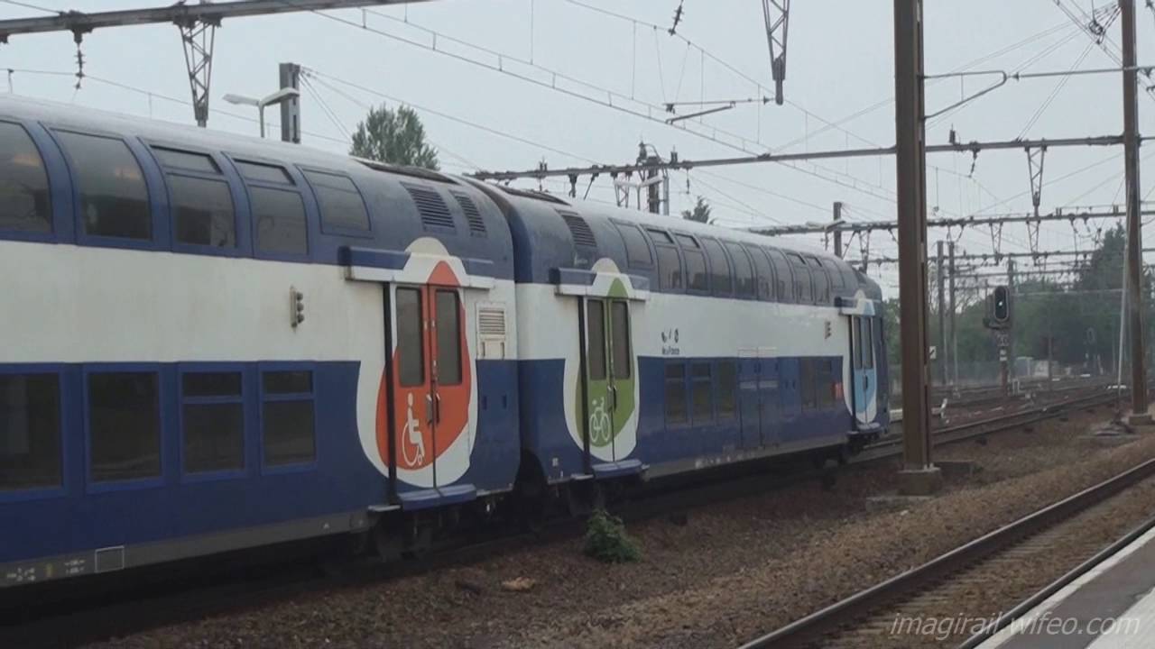 Transilien N et TER Centre à Rambouillet - YouTube