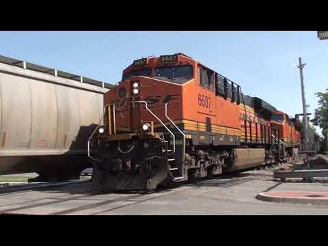 BNSF WB to SB Mixed Freight Meets BNSF EB Ethanol Train. Olathe, KS 5/27/23 - YouTube