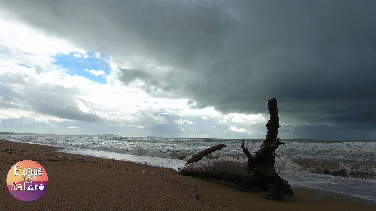 Angry sea - Relaxing sound of big sea waves - Meditation Reading ...