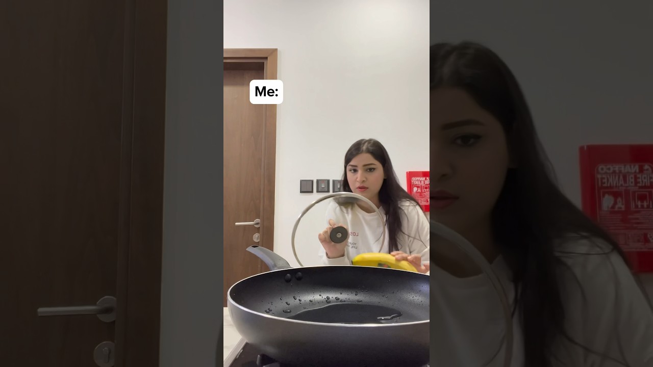 Me Vs Mom Cooking 😂😂 Shorts Youtube
