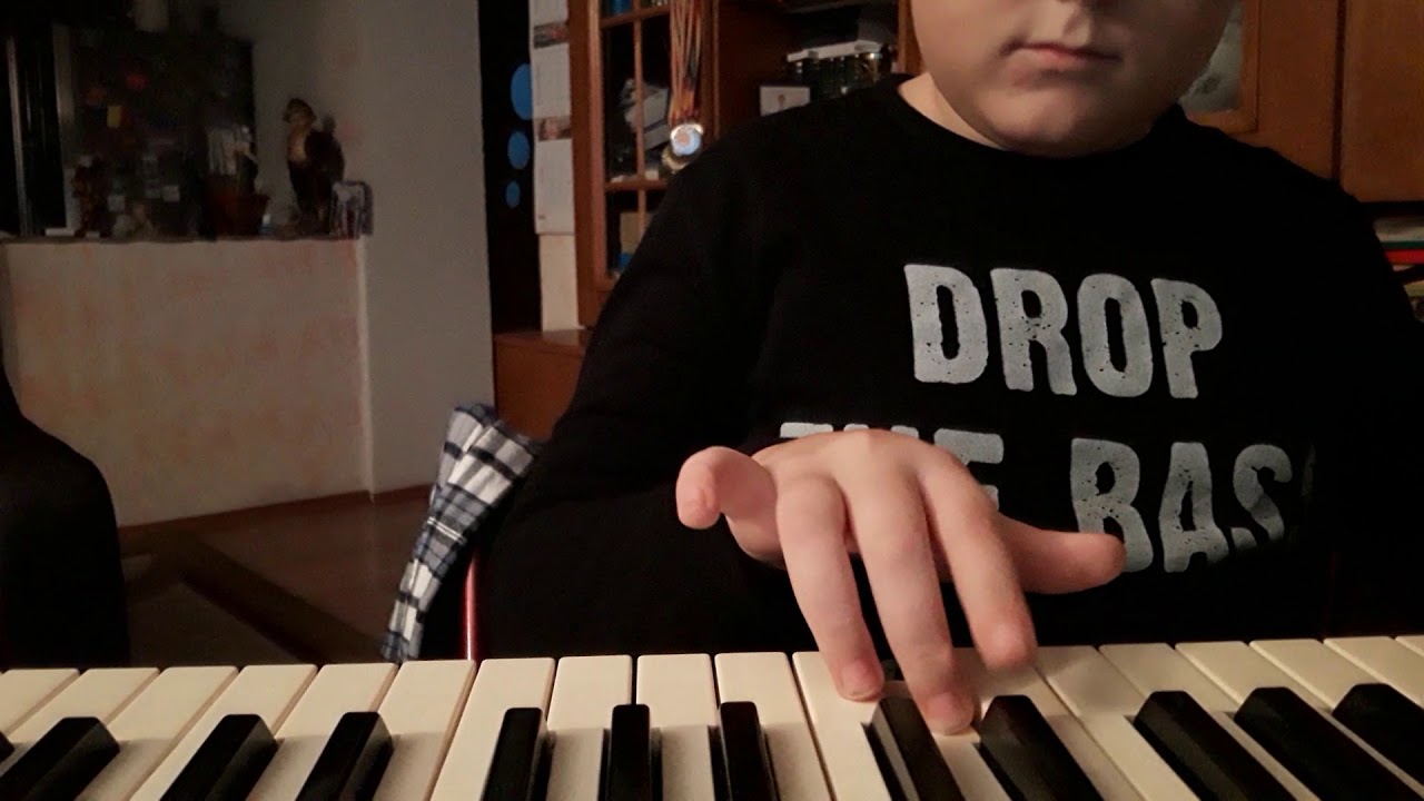 Floare de malin,hora de la Halanga - YouTube