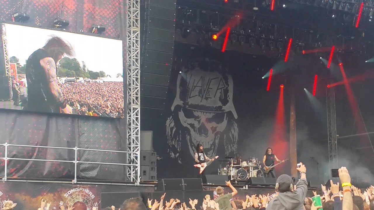 Slayer- Intro/Hell Awaits Live Sonisphere 2014 - YouTube