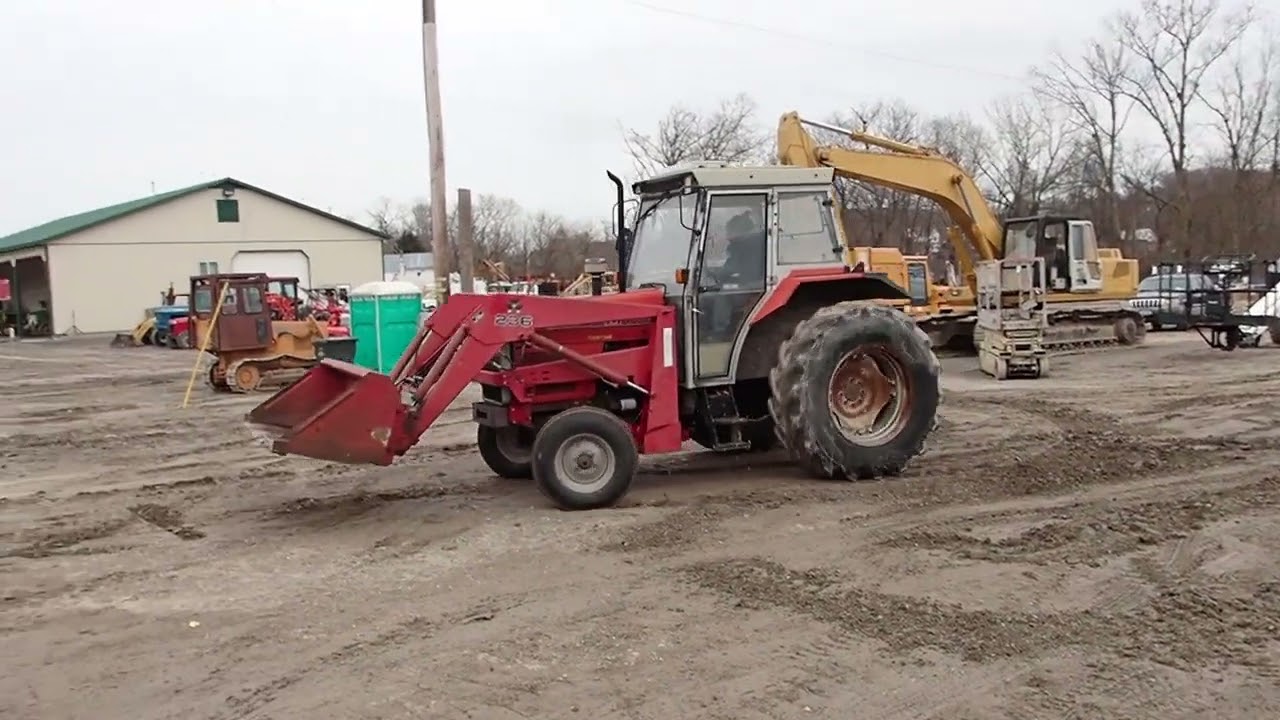 MASSEY FERGUSON 383 TRACTOR WITH LOADER For Sale - YouTube