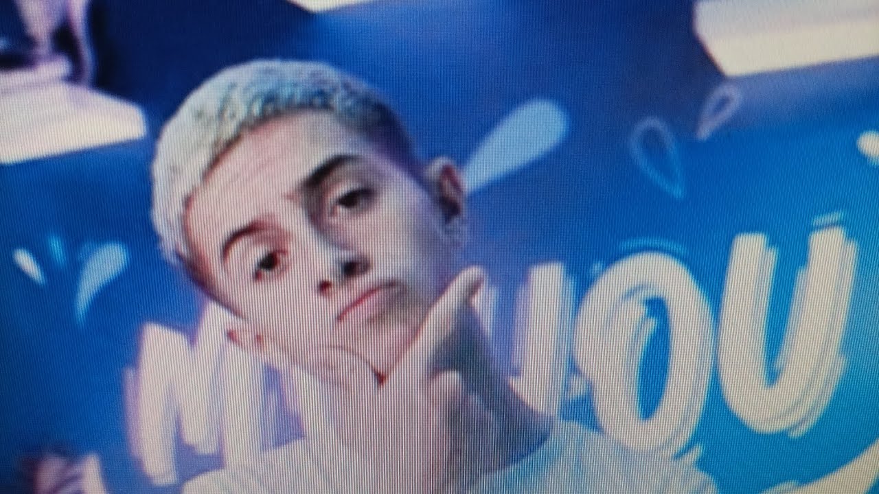 jamais lâcher ( clip officiel) Michou - YouTube