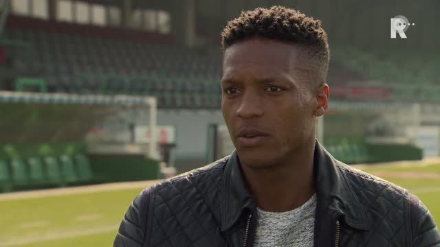 Serginho Greene in gesprek met Frank Stout - YouTube
