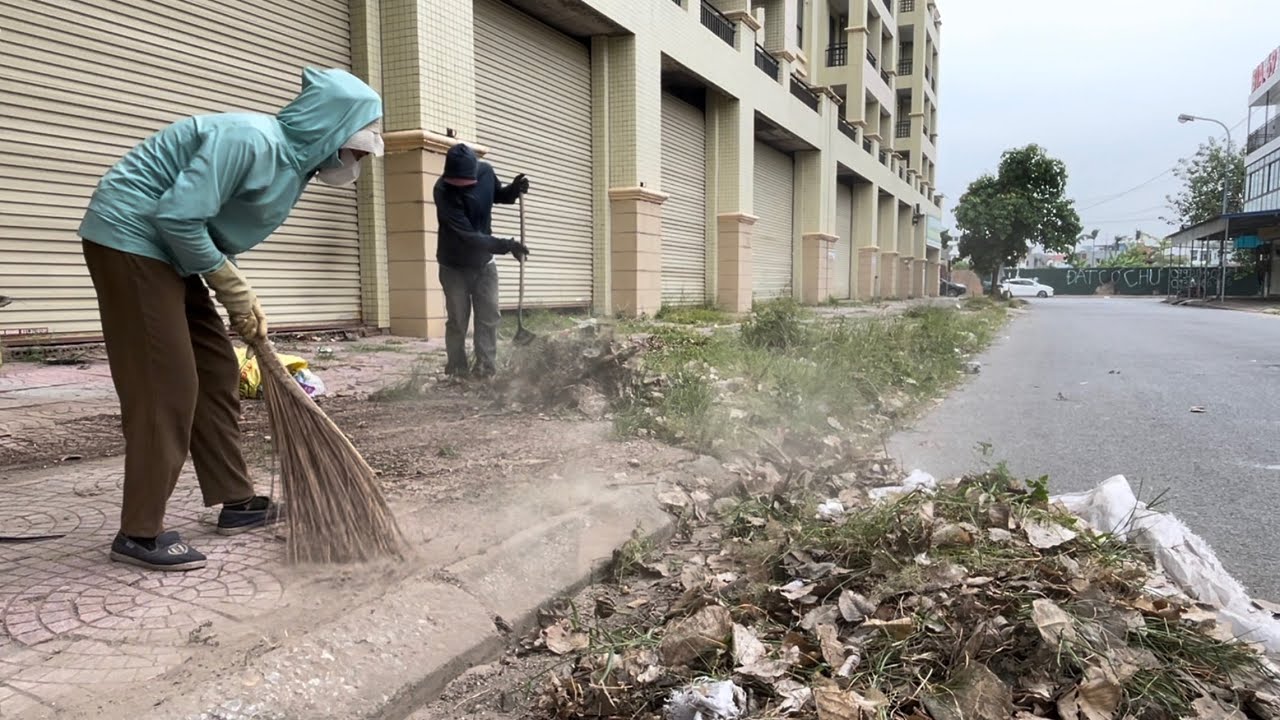 Unbelievable Transformation! Watch Us Clean Up the Sidewalk for an ...