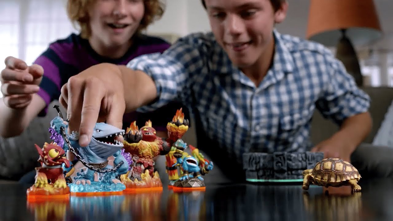 Turtle Face Off TV Trailer Official Skylanders Giants - Talking Toys ...