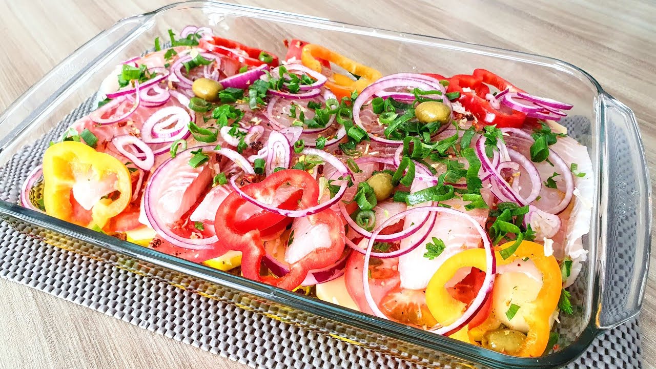 FILÉ DE PEIXE ASSADO NO FORNO COM BATATAS - YouTube