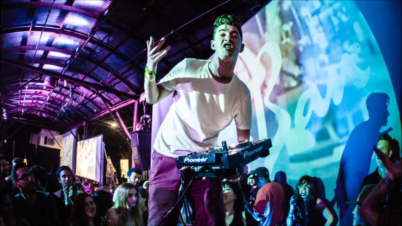 Skream - Disco Set For Judie - May 2013 - YouTube