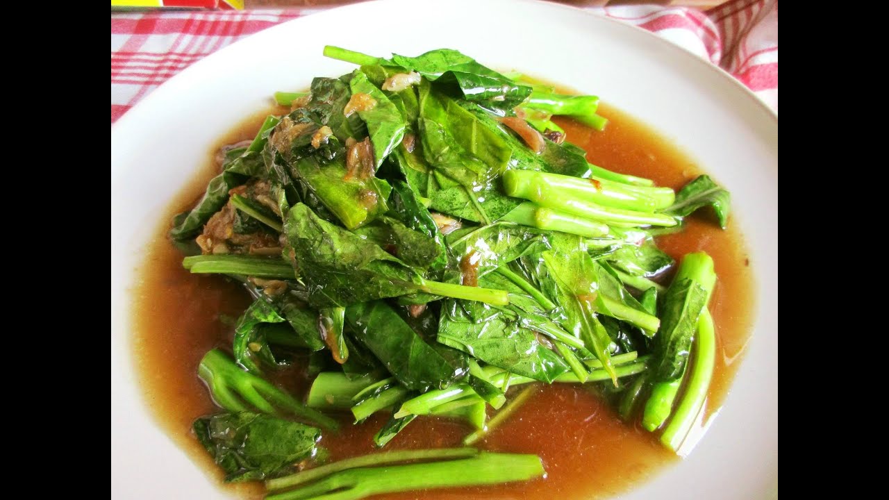 คะน้าปลาเค็ม Fried Chinese kale with salty fish - YouTube