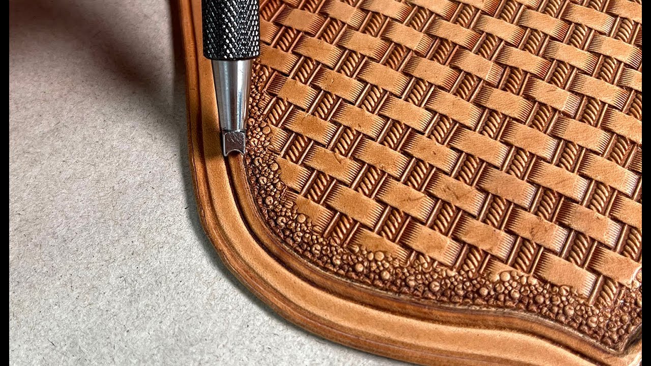 For leather carving craftsmen, this is a very useful border effect tool ...