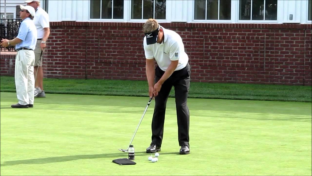 Zach Johnson & Luke Donald practice putting at Bethpage - YouTube