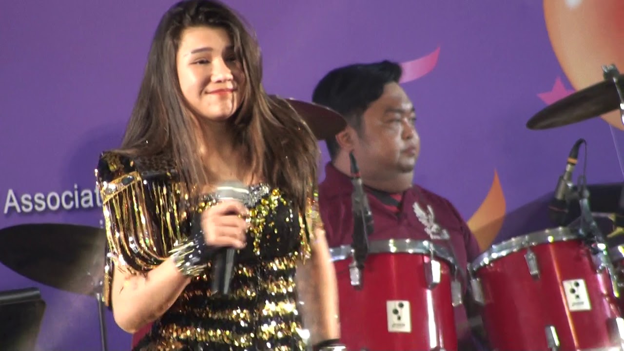 Getai @ Hougang Central ROH Completion Dinner Celebration 271019 - YouTube