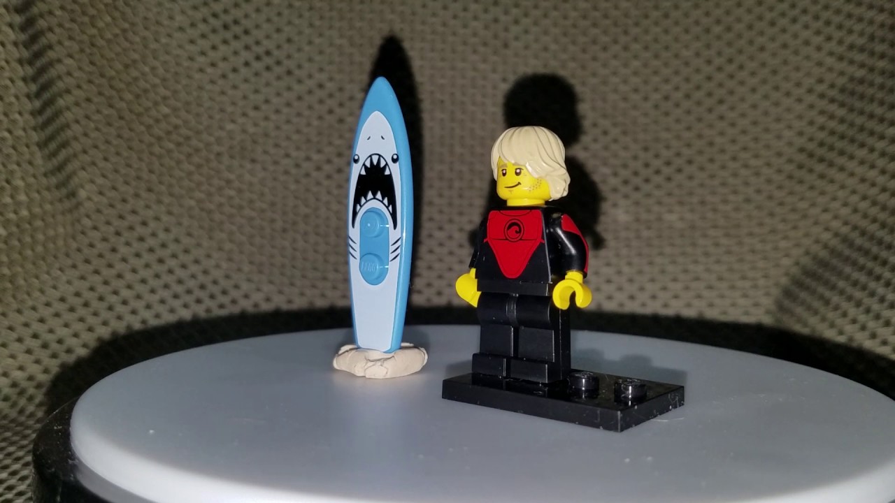 Professional Surfer Col286 Lego Series 17 71018 360 Degree View - YouTube