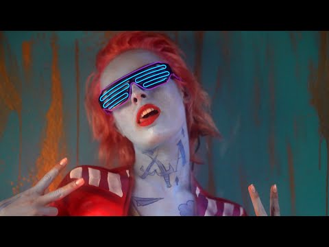Body Painting a PVNKS Doxy (artistic nudity/documentary)