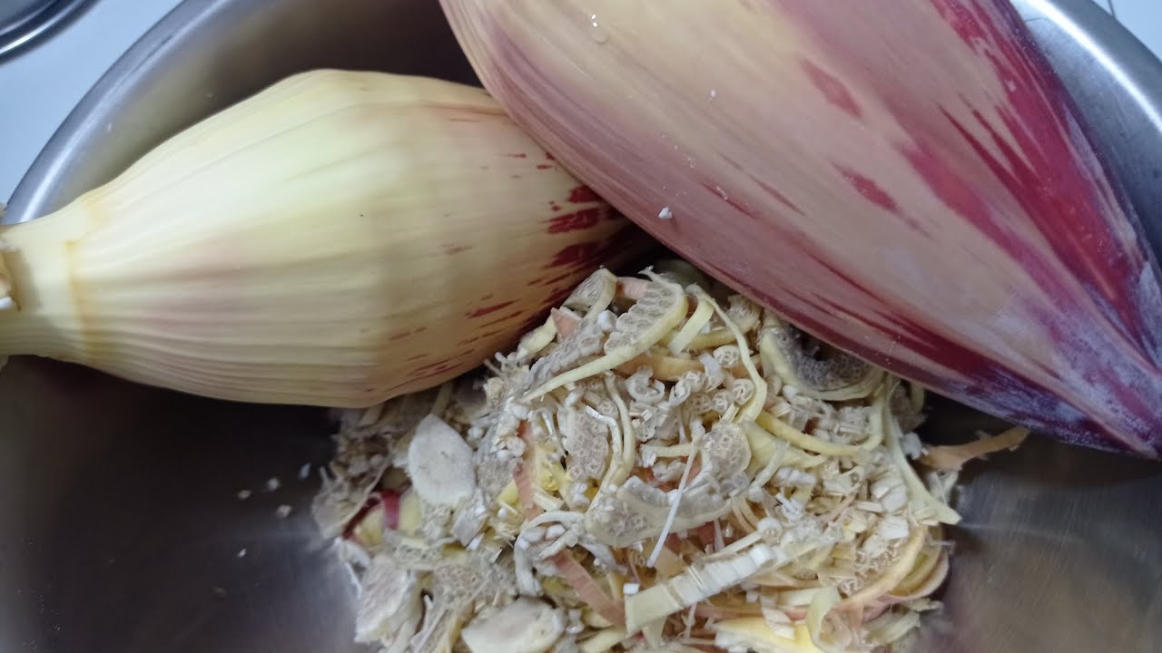 Banana heart ginataang puso ng saging - YouTube