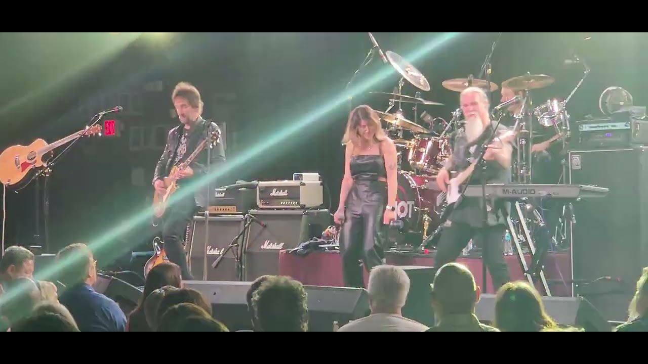 Tonight's YYNOT show was the debut of the new singer Adi. She did quite ...