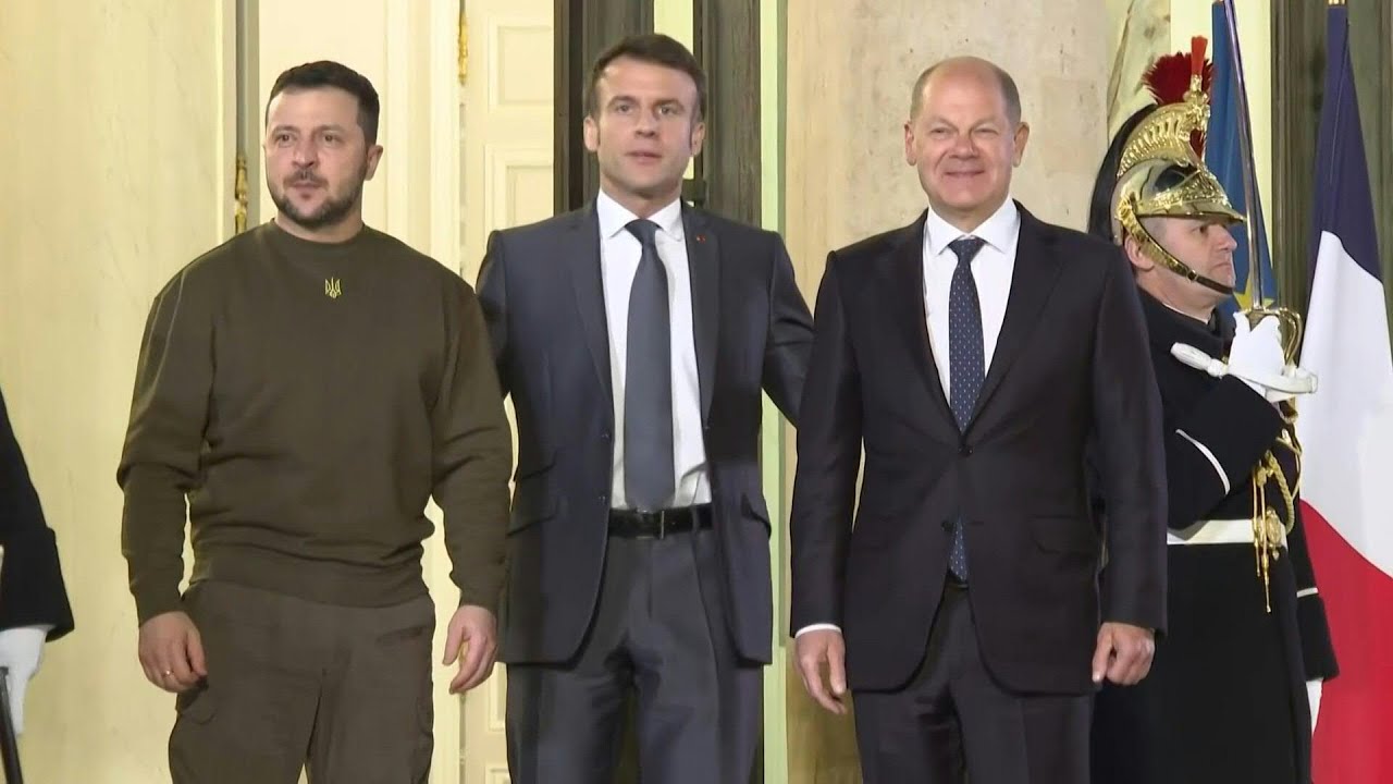 Volodymyr Zelensky arrives at Elysee Palace for work dinner with Macron ...